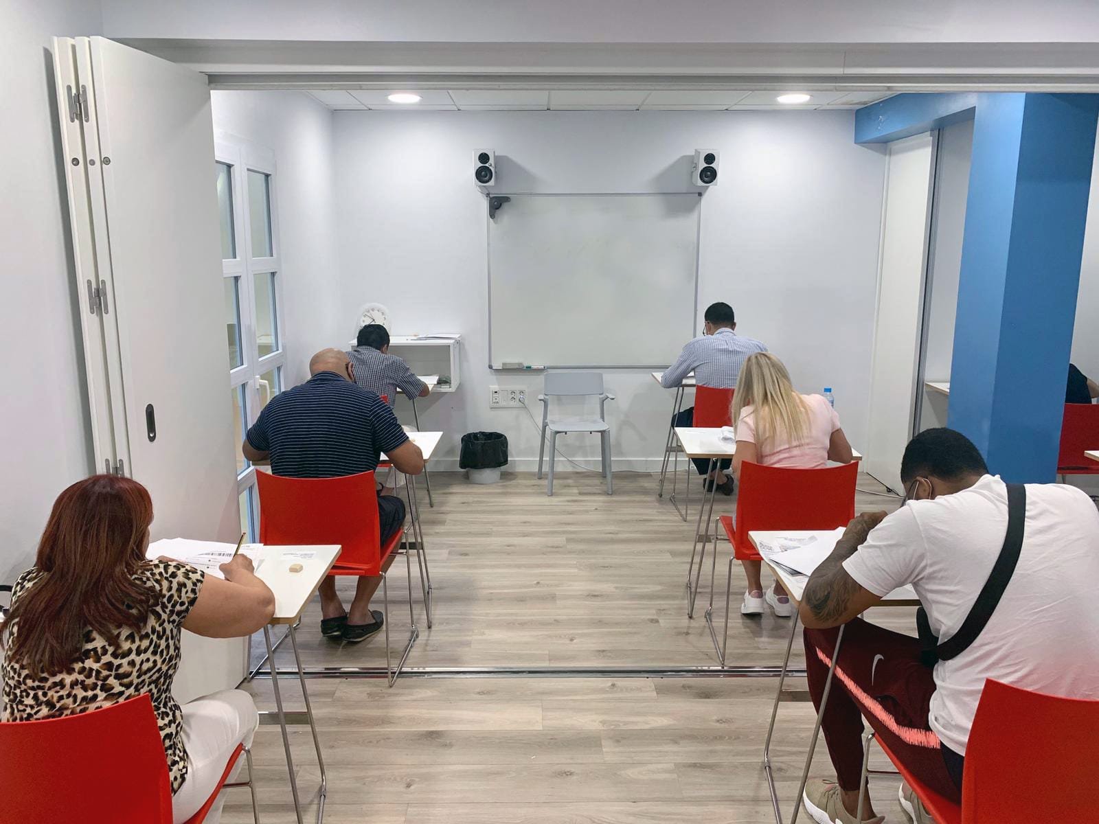 Examen DELE - Acreditación oficial de español - Tenidiomas